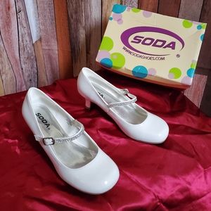 Soda | Shoes | New In Box Girls White Soda Dress Shoes Size 4m | Poshmark